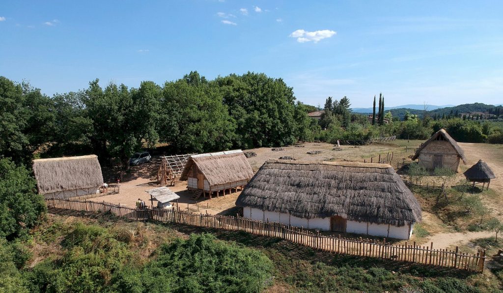 Poggibonsi - guide for visitors to Poggibonsi in Tuscany