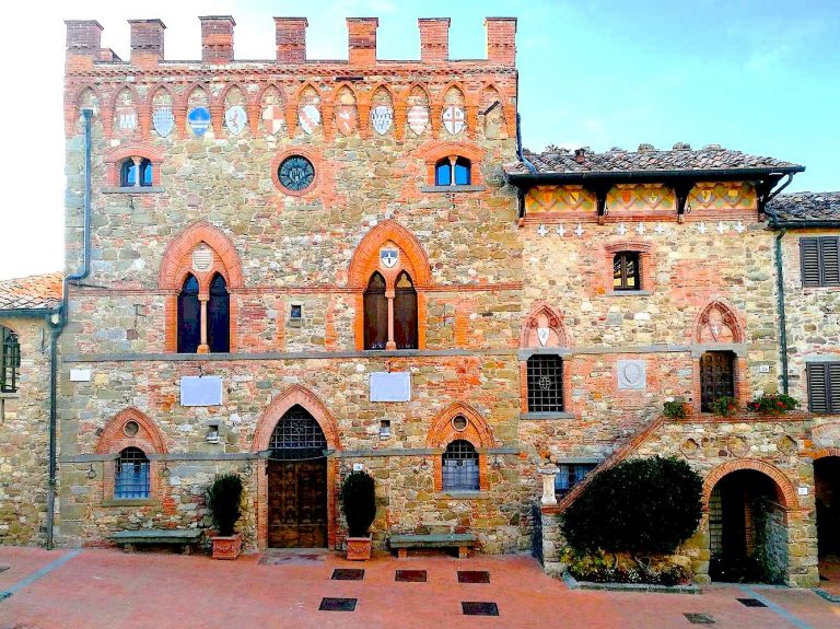 Montebenichi and the Castelletto of Montebenuchi in Chianti, Tuscany